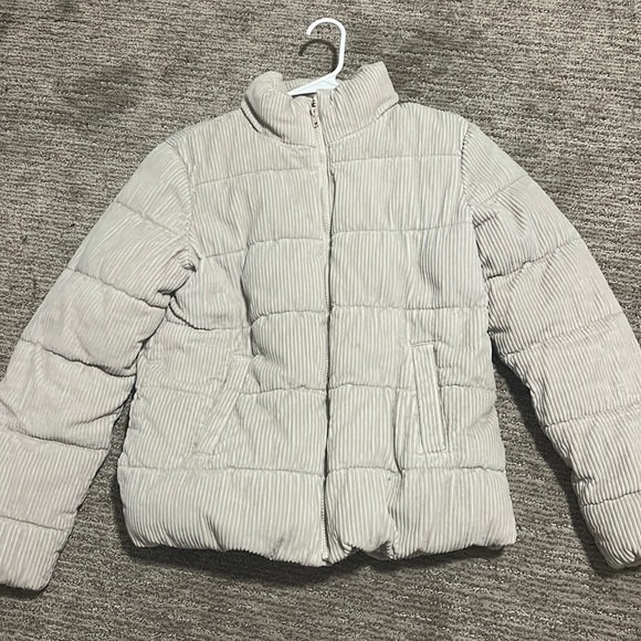 Old Navy | Jackets & Coats | A Big Beige Puffer Jacket Size Sa But ...